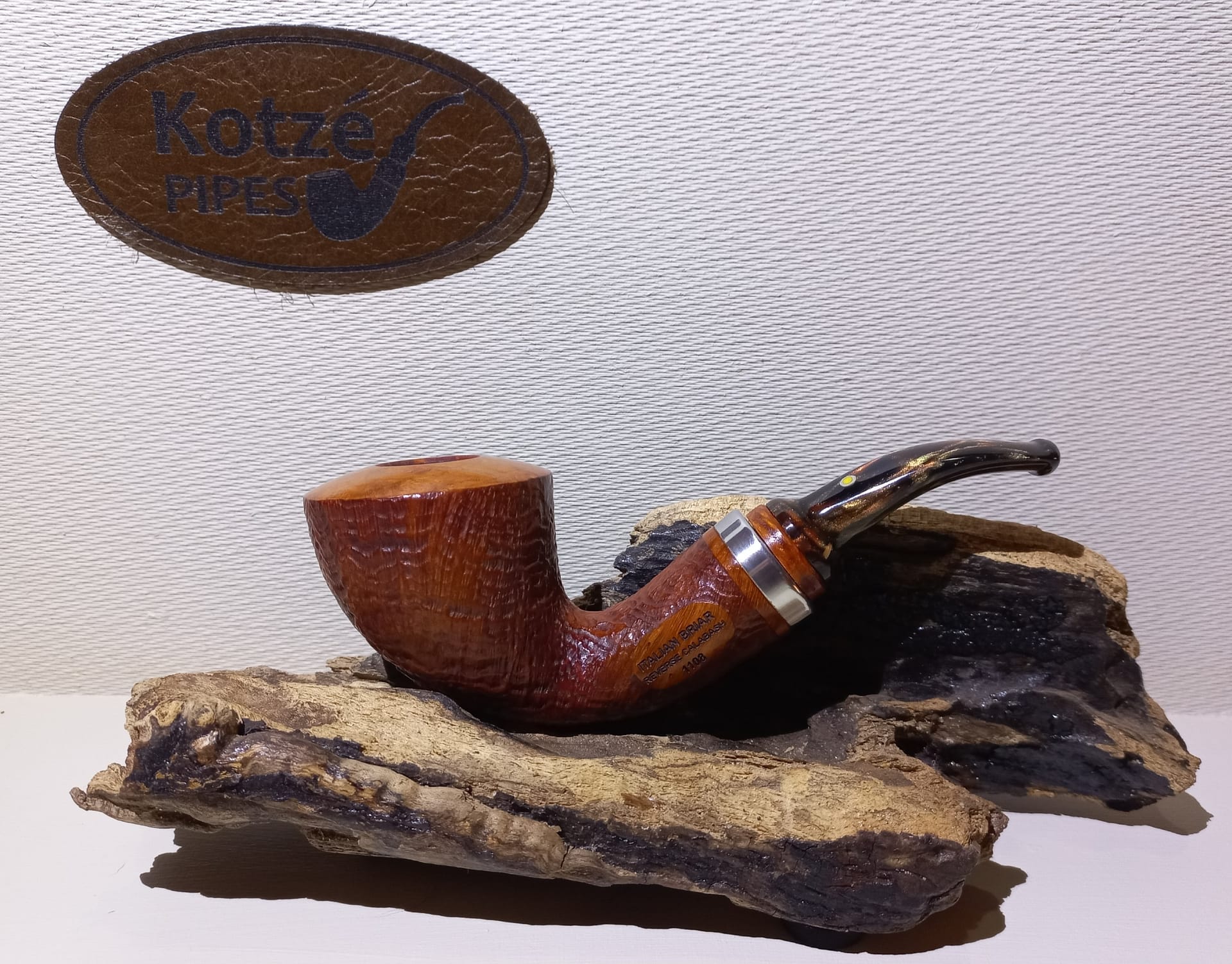Italian Briar 1108 Sandblasted Reverse Calabash - Kotzé Pipes